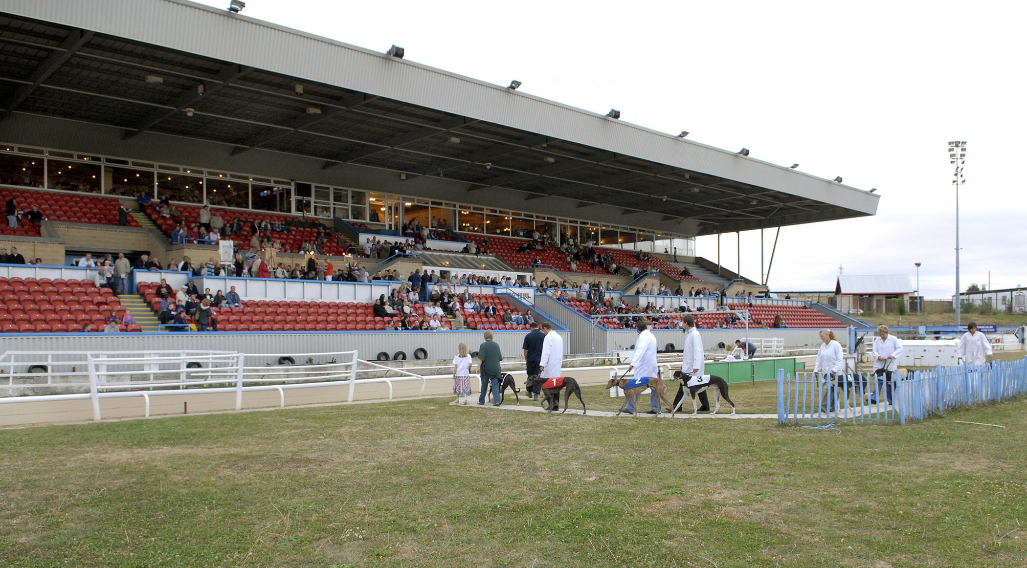 Sittingbourne keep up their strength - Greyhound Star | News from the ...