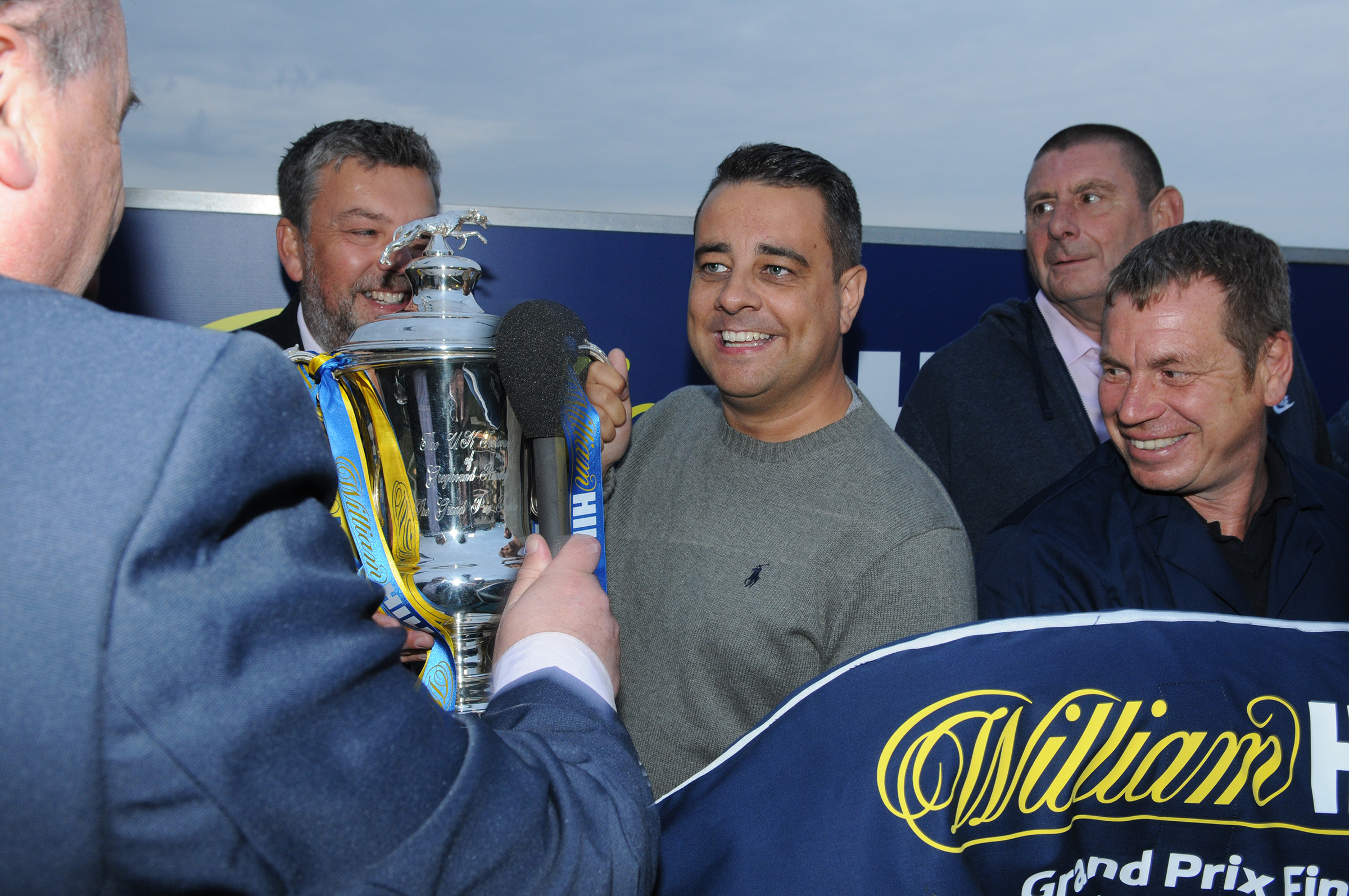 MARK WALLIS: FEELING THE HEAT - Greyhound Star | News from the ...