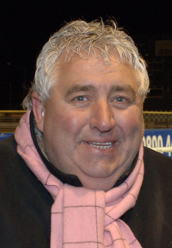 GARY WILTSHIRE: FROM BROKEN KENNEL HAND TO LAYER - Greyhound Star ...